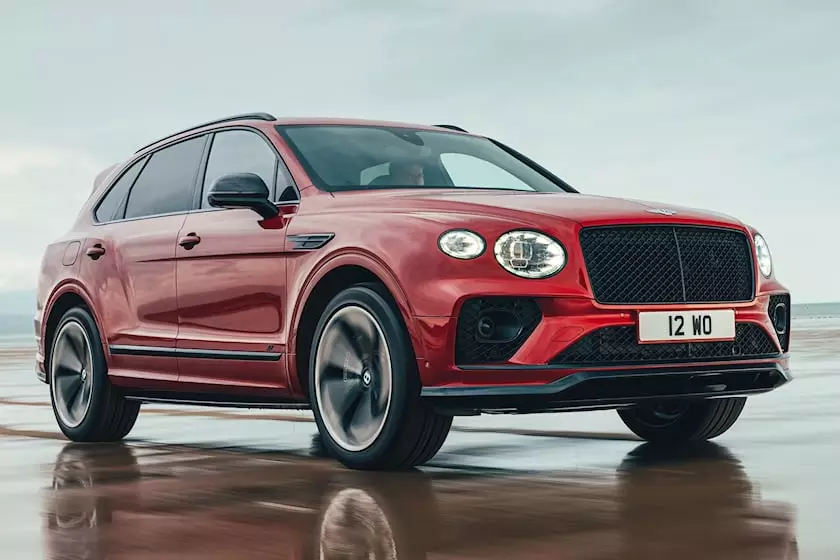 Bentley Bentayga S 2022 г., пярэдні вугал