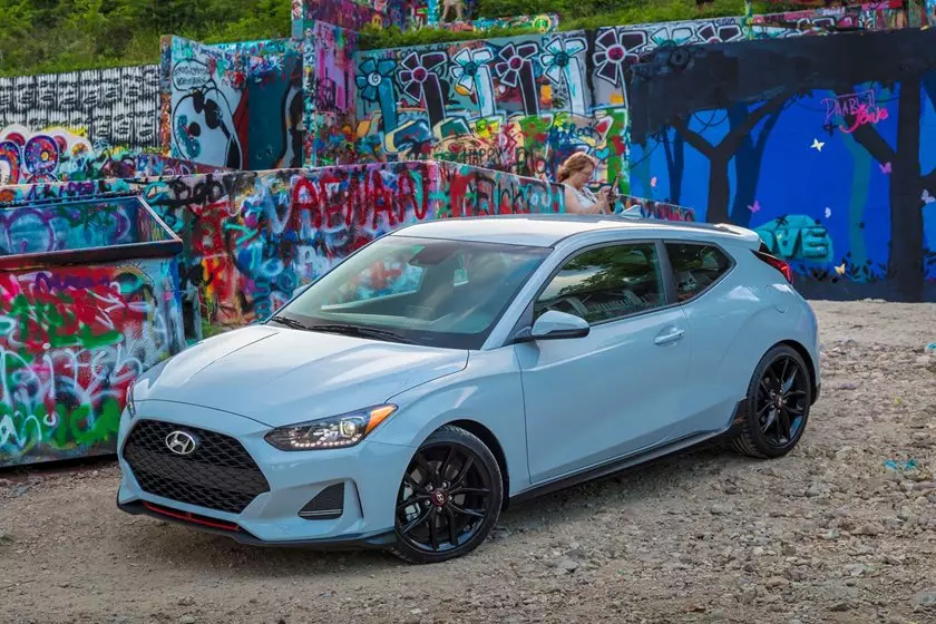 Her er hvor mye Hyundai Veloster 2019 vil sette deg tilbake 25925_4