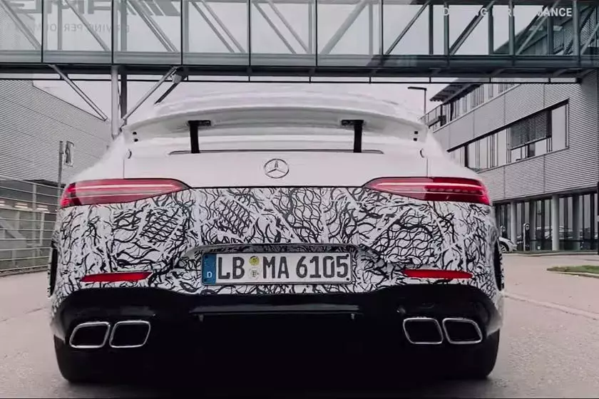 Uku Kunogona Kuve Kwedu Kutarisa Kwedu PaMercedes-AMG GT 73 26049_2