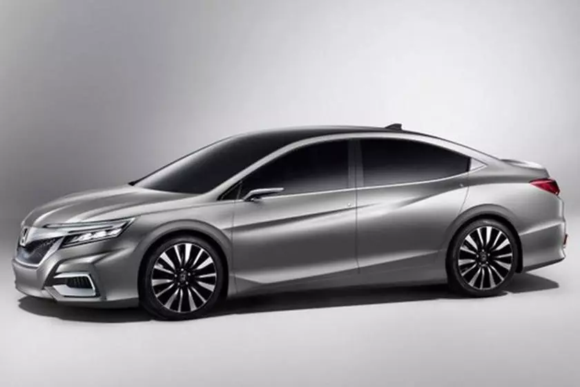 Honda Accord 2018 do të mbajë manualin e saj, por V6 është një i mirë