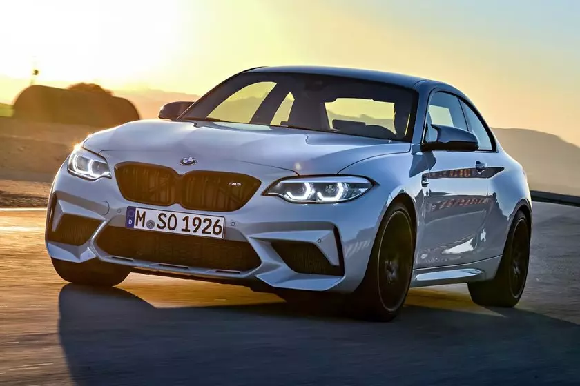 2019 BMW M2-konkurrence koster ikke meget mere end den almindelige M2 26073_2