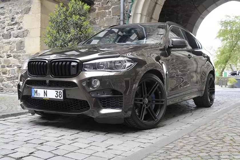 Manhart wuxuu kor u qaaday BMW X6 M Bahal 690-HP ah