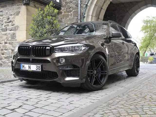 ମ୍ୟାନହାର୍ଟ ଏକ 690-HP ବିଷ୍ଟରେ BMW X6 M କୁ ବଲ୍କ ଅପ୍ କରେ | 2609_1