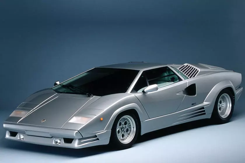 1989-1990 Lamborghini Countach 25th Anniversary Edition, вид спереди