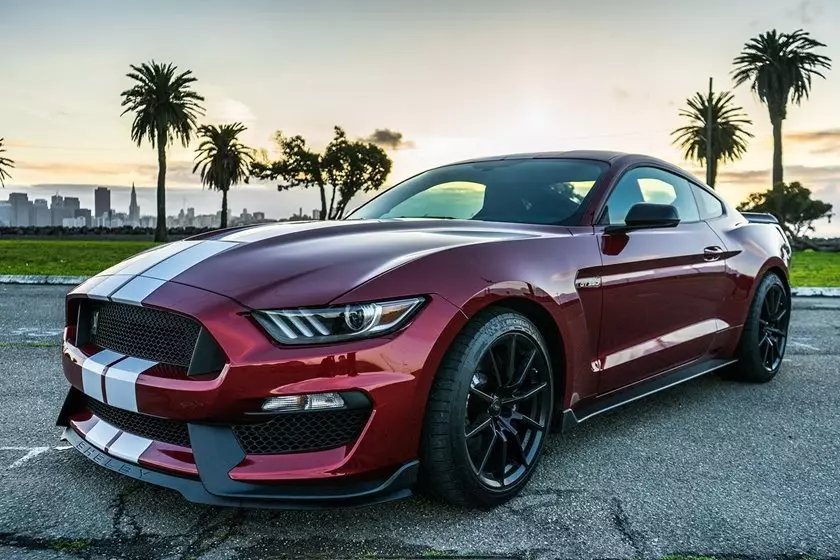 Ar tai įrodymas, kad „Ford Mustang Shelby GT500“ tampa 10 greičių automatinis? 26145_6