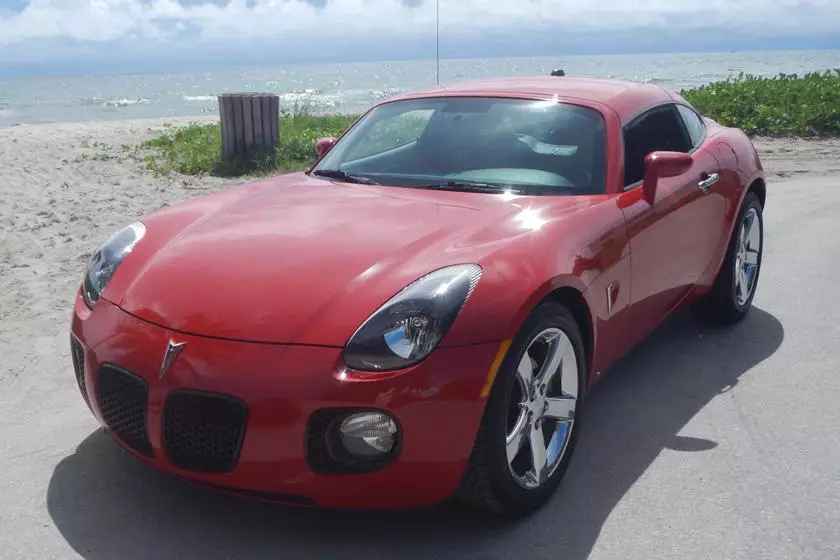 Ubutunzi bwa buri cyumweru: 2009 Pontiac Solstice GXP Coupe 26226_1