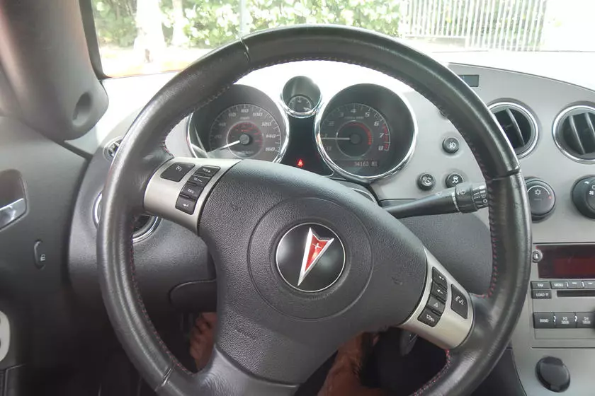 Ubutunzi bwa buri cyumweru: 2009 Pontiac Solstice GXP Coupe 26226_5