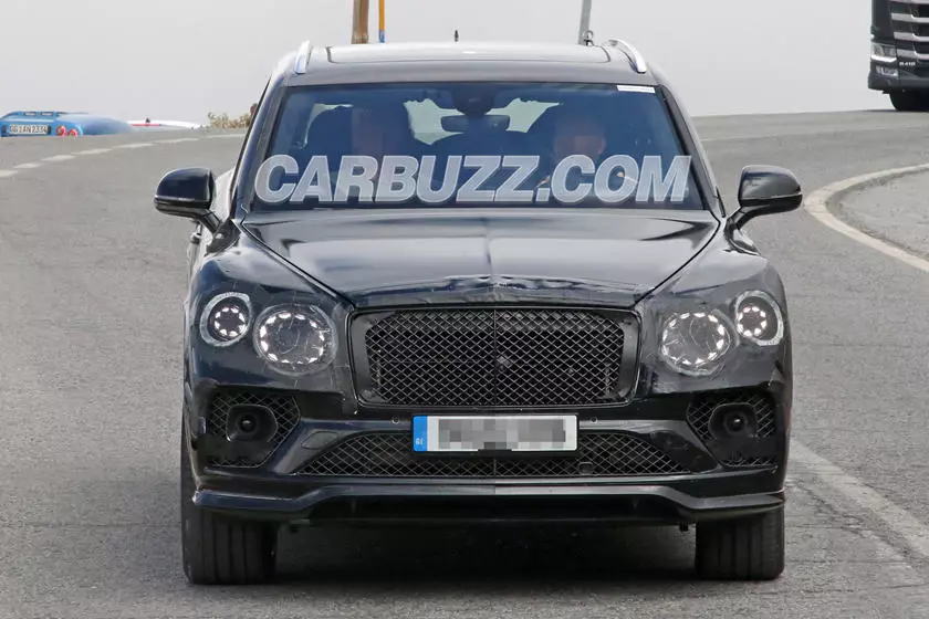 Wat verstoppt de Bentley mat dësem Bentayga Refresh? 26236_1