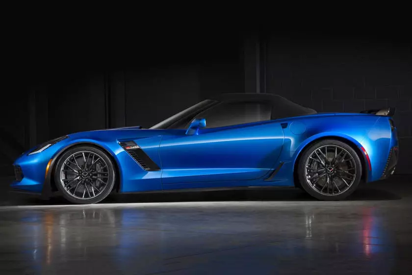 2015-2019 Chevrolet Corvette Z06 kabrioletas vaizdas iš šono