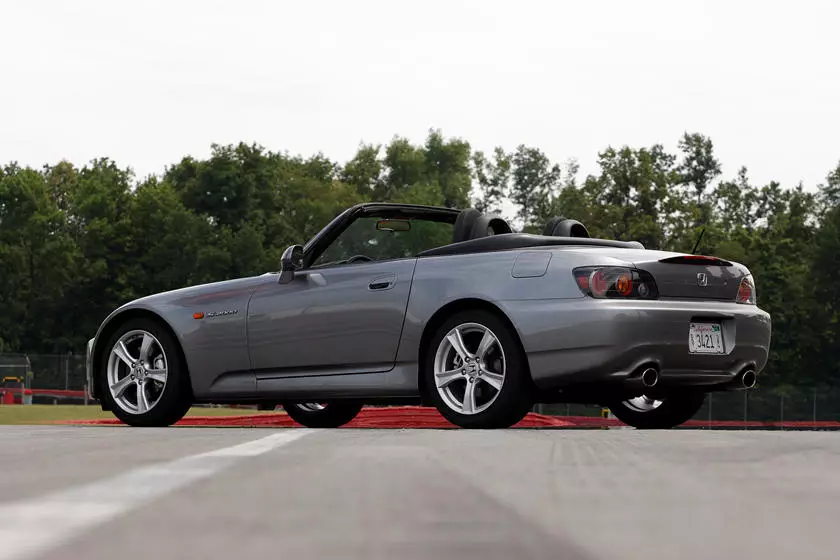 2008-2009 Honda S2000 უკანა კუთხის ხედი