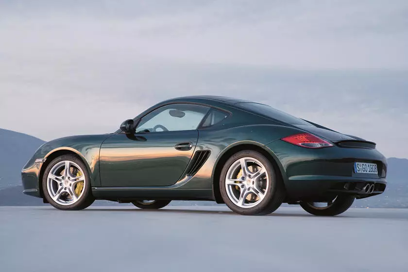 2009-2012 Porsche 718 Cayman უკანა კუთხის ხედი