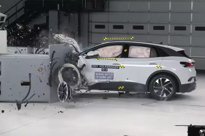 Volkswagen ID.4 Safer To Crash Than Ford Mustang Mach-E 26615_6