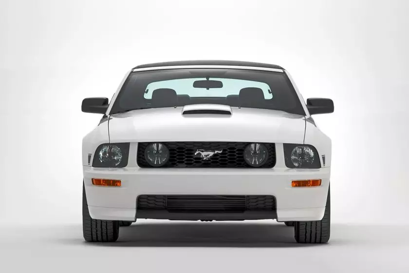 2019 Ford Mustang ক্যালিফোর্নিয়া স্পেশাল যোগ করেছে, রেভ-ম্যাচিং সিক্স-স্পিড ম্যানুয়াল 26922_10