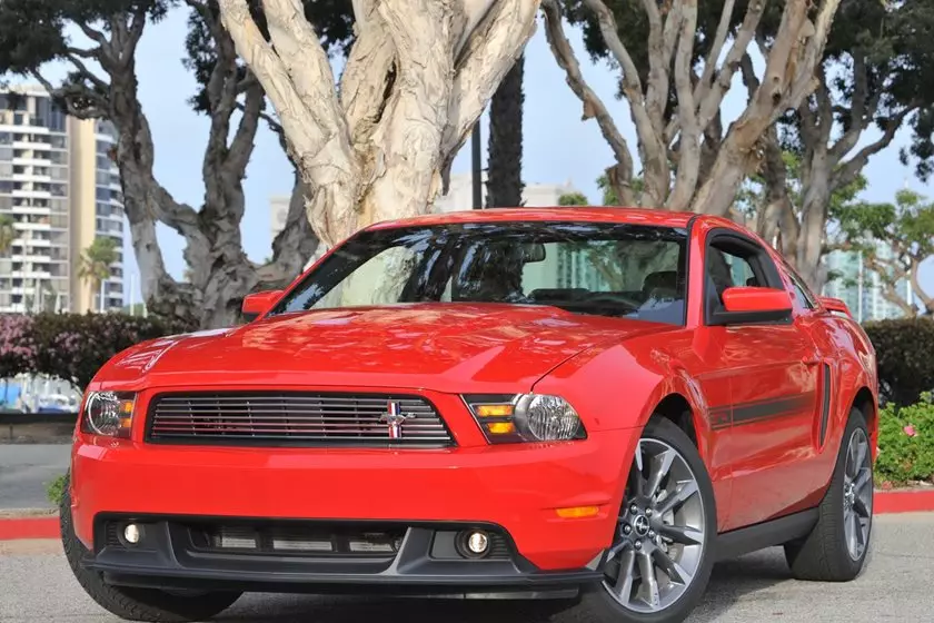 2019 Ford Mustang lisää California Special, Rev-Matching kuusivaihteinen manuaali 26922_18