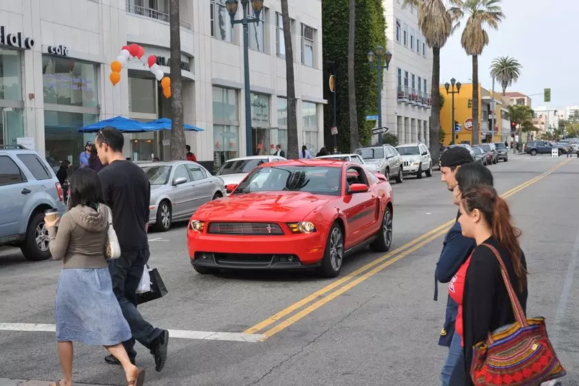 O Ford Mustang 2019 engade un manual de seis velocidades especial de California 26922_19