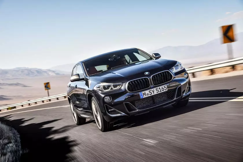 2019-2022 BMW X2 M35i vista frontale alla guida