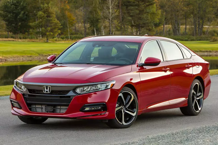 Dies ist der einfachste Weg, einen Honda Accord zu stehlen 26988_2