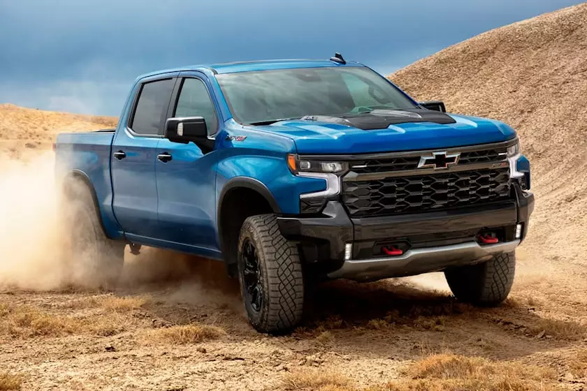 2022 m. Chevrolet Silverado 1500 Vairavimas iš priekio