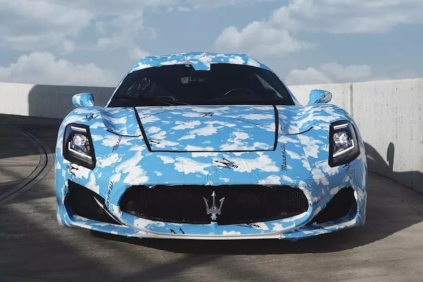 Maserati бори аввал конвертатсияшавандаи MC20-ро намоиш медиҳад 27087_4