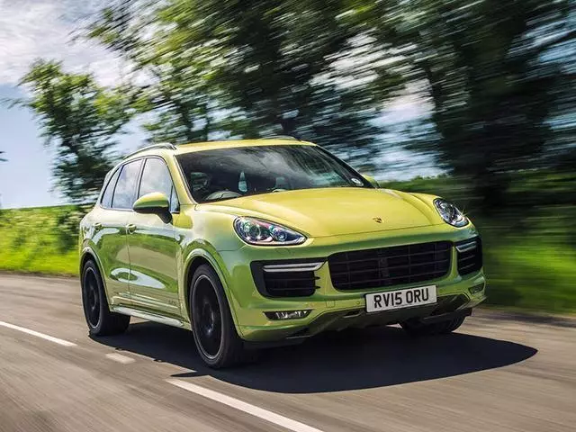 Porsche Yibutse Panamera na Cayenne Kubibazo bya moteri 2712_1