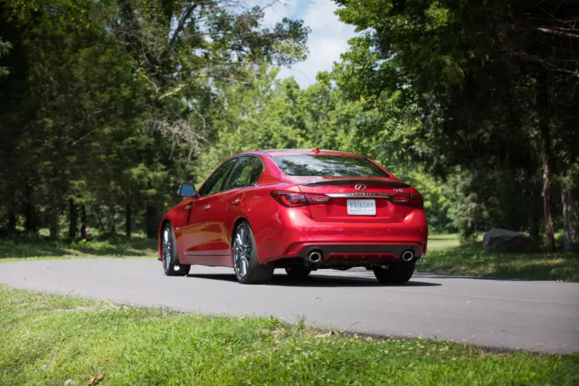 2018-2020 Infiniti Q50 Mtazamo wa Angle ya Nyuma