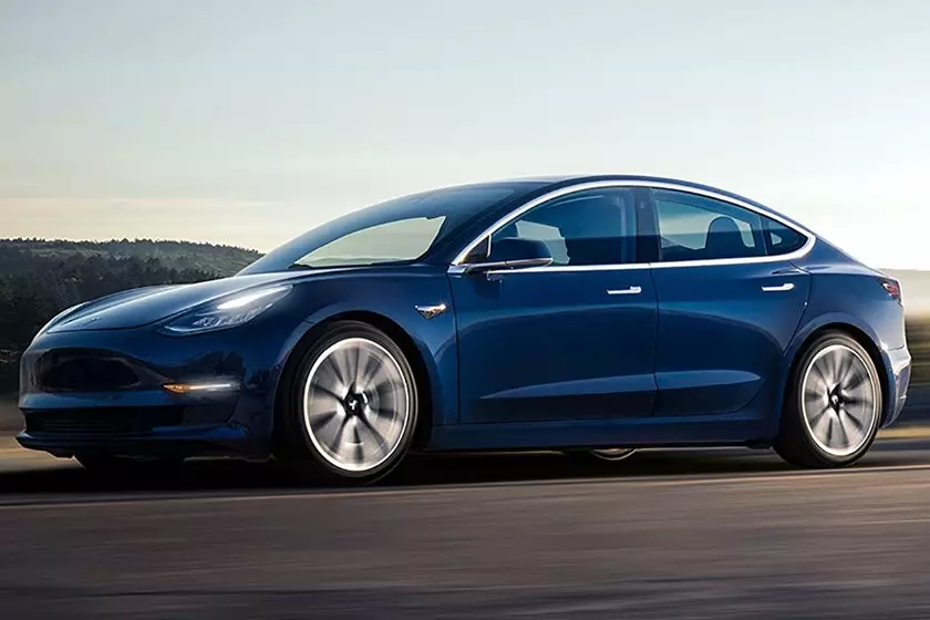 Sadaya-Wheel Drive Modél Tesla 3 Spésifikasi Kinerja tungtungna diungkabkeun 27191_2