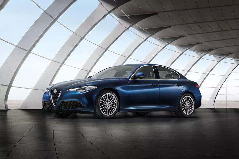 Alfa Romeo Giulia er þegar orðinn mjög hagkvæmur 2720_11