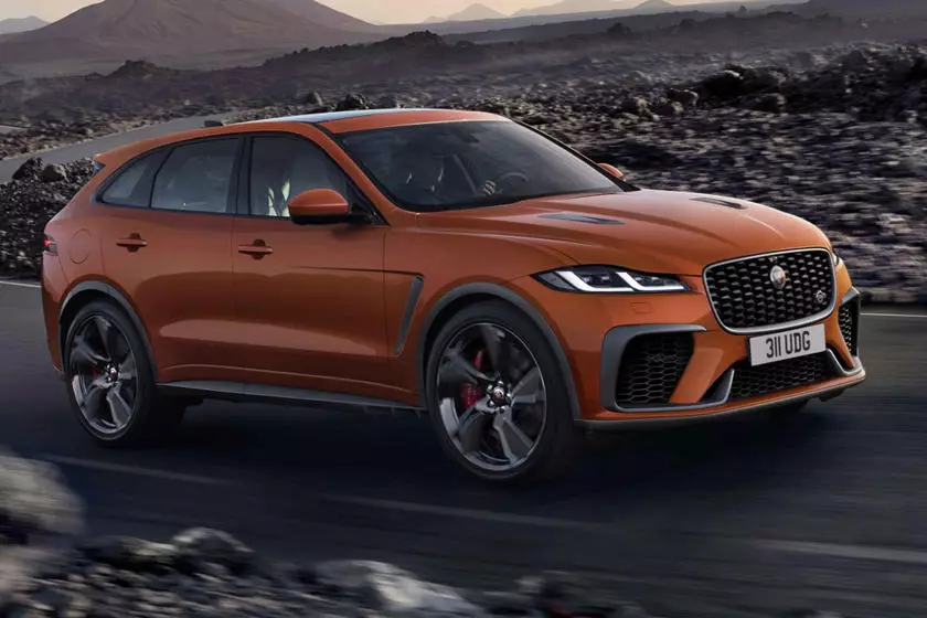 د سیکسیر سره لیدنه وکړئ، سویفټر 2021 جاګور F-Pace SVR 27240_4