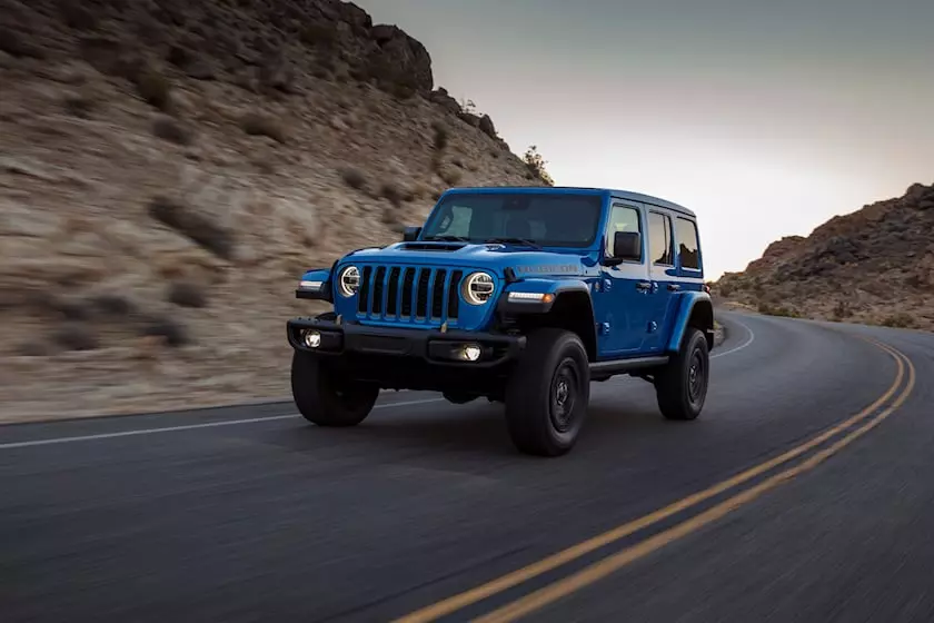 2021-2022 Jeep Rubicon 392 Pogled spredaj Vožnja