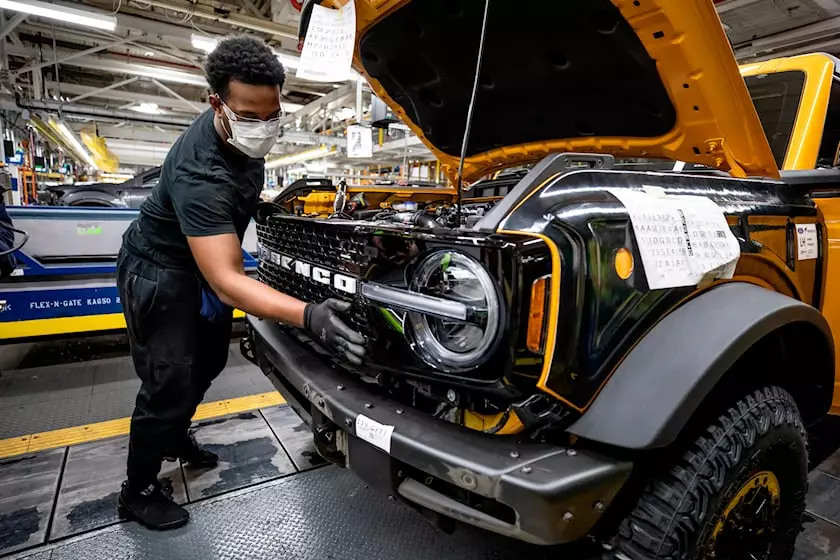 Η Ford μειώνει την παραγωγή Bronco, F-150 και άλλων μεγάλων μοντέλων 27341_4