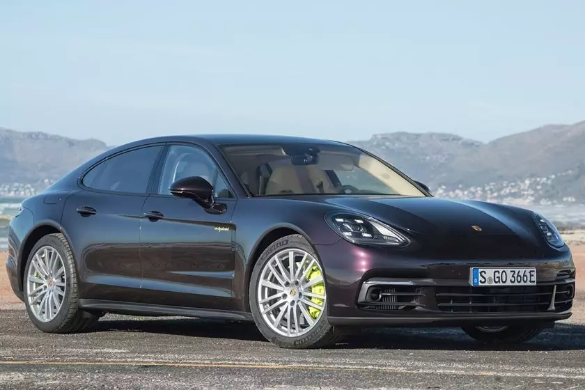 Porsche je lani prodal rekordno število avtomobilov v ZDA 2736_6