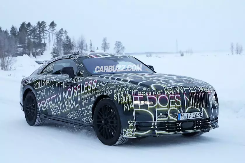 Rolls-Royce Spectre Akan Menjadi EV Mewah Terunggul 27438_2