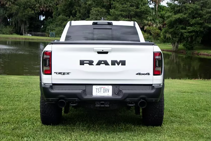 2021-2022 Ram 1500 TRX 后视图