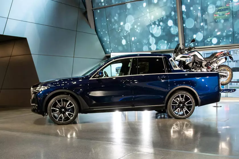 بىر قېتىمدىلا BMW X7 پىكاپ يۈك ماشىنىسى ھاياتلىققا ئېرىشتى 27471_3