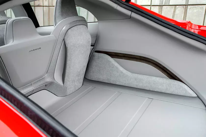 2019-2020 جاګور I-Pace Trunk Space