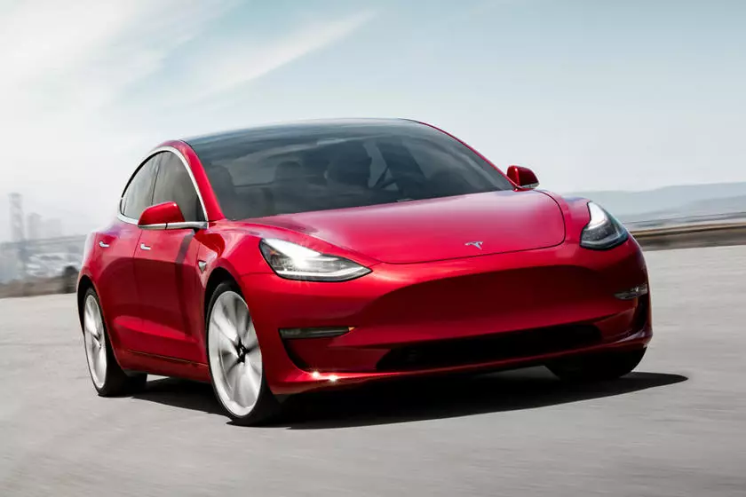 2017-2019 Tesla Model 3 Vedere frontală Conducere