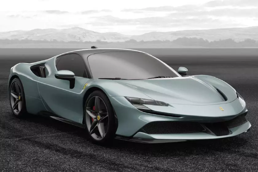 ເສຍເວລາໃນການເຮັດວຽກກັບ Ferrari's SF90 Configurator 27667_4