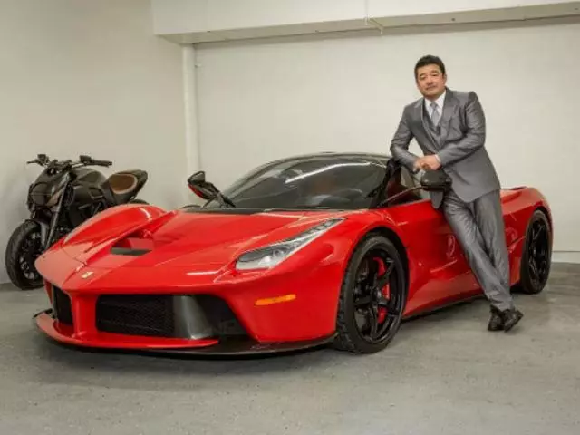 Une collection Ferrari de 50 millions de dollars ne suffit pas pour acheter une LaFerrari Aperta 2766_1