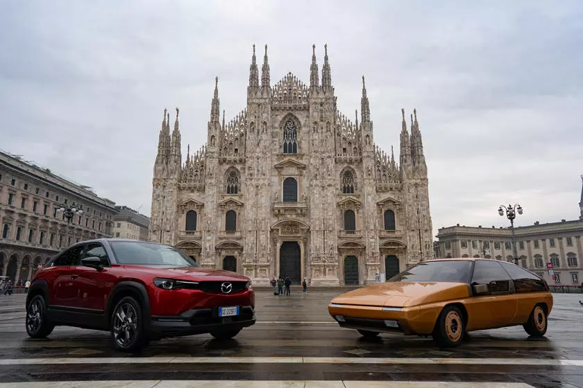 Mazda restaure un concept à hayon fabuleusement étrange 27696_9