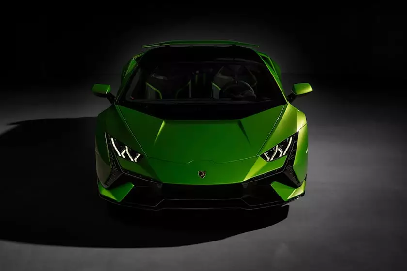 Lamborghini Huracan Tecnica - bu 631 ot kuchi va RWD bilan ko'cha jangchisi 277071_13