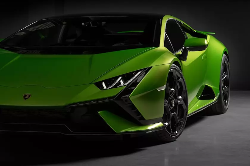 Lamborghini Huracan Tecnica ist ein Straßenkämpfer mit 631 PS und RWD 277071_18