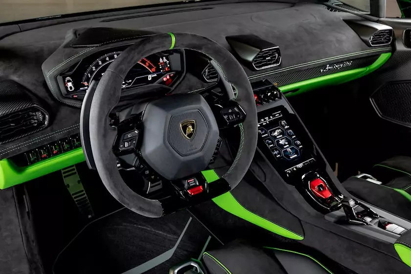 Lamborghini Huracan Tecnica is 'n straatvegter met 631 HP en RWD 277071_30