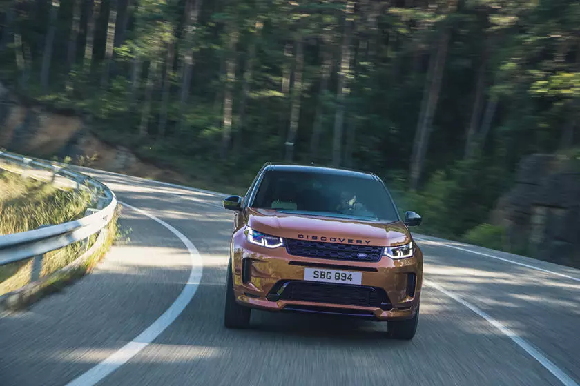 Pasisveikinkite su nauju ir patobulintu 2021 m. „Land Rover Discovery Sport“. 27792_4