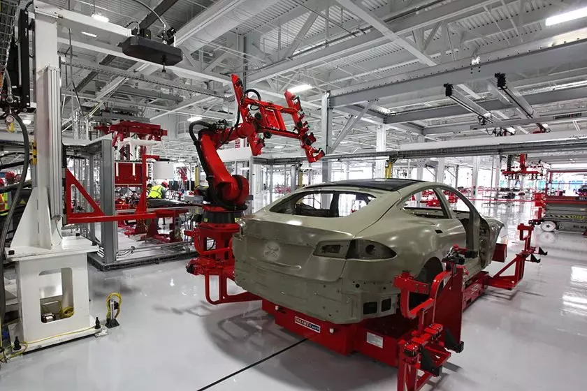 Tesla ne spune că întârzierile de producție din cauza „căutării perfecțiunii” 27855_1