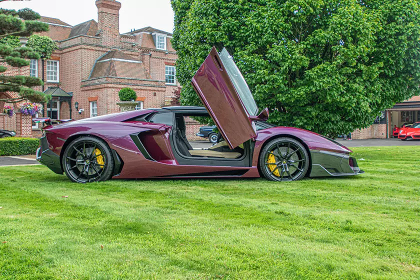 O Lamborghini Aventador único usa un kit de carrocería especial 2787_3