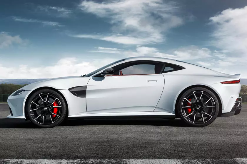 ይህ 600-HP Aston Martin Vantage ዋጋ አለው? 27903_1