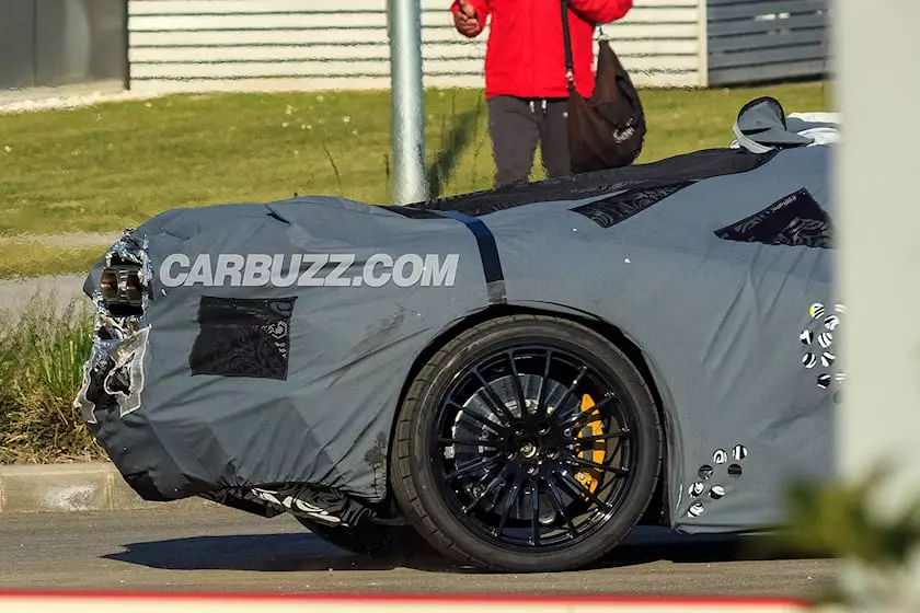 Zde je váš úplně první pohled na nástupce Lamborghini Aventador 27924_3