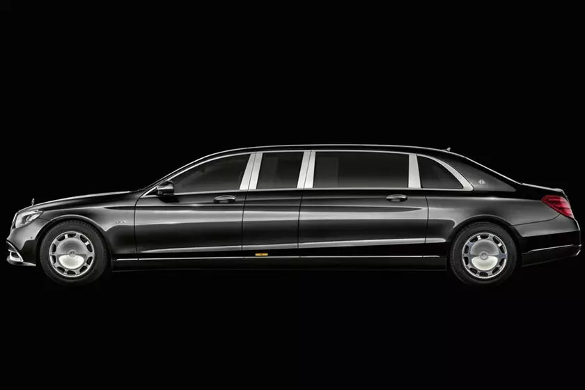 Vi introducerer den hidtil mest luksuriøse S-klasse: S650 Maybach Pullman 27964_3