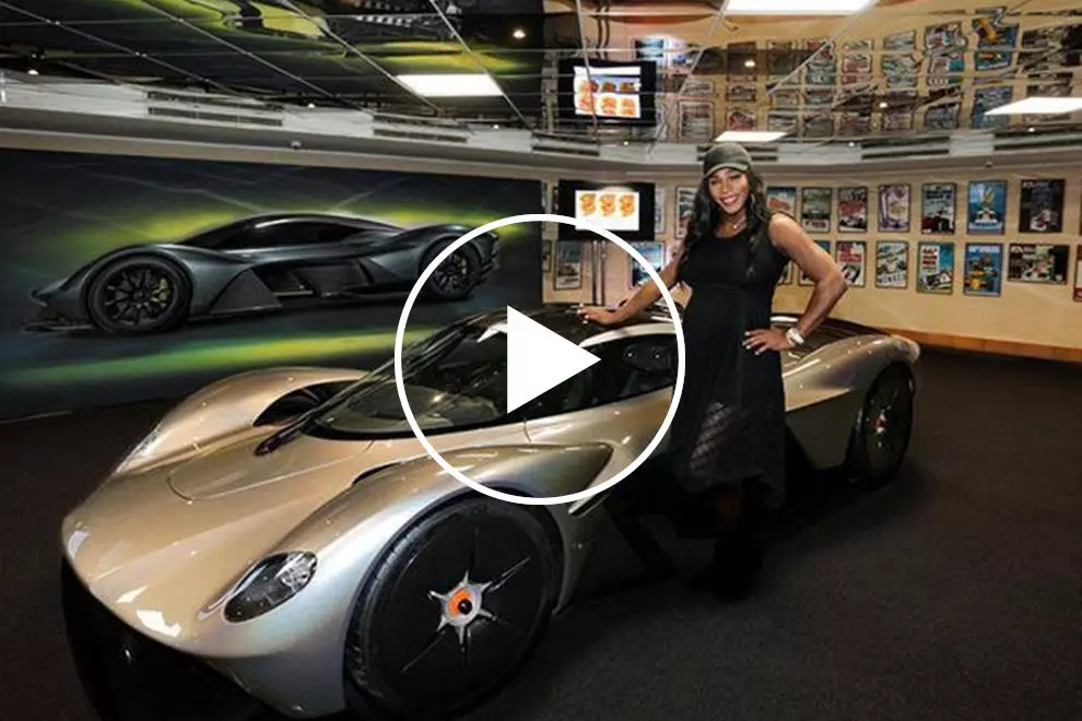 Tarisa uone Iyo Aston Martin Valkyrie Yemukati Mune Iyi Yakadeuka Footage