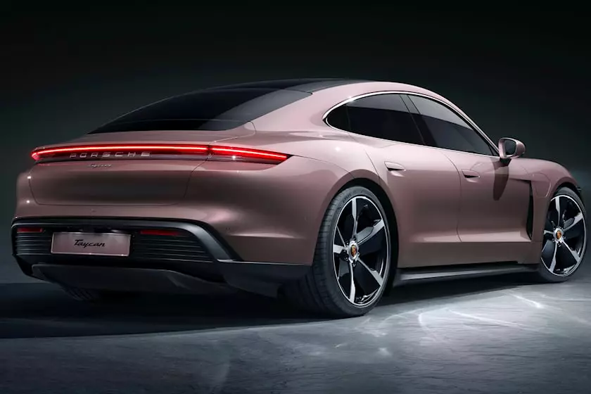 2020-2022 Porsche Taycan 4S Malantaŭa Angula Vido